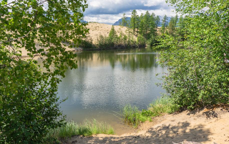 Day tour to Chara Sands | Rusmania